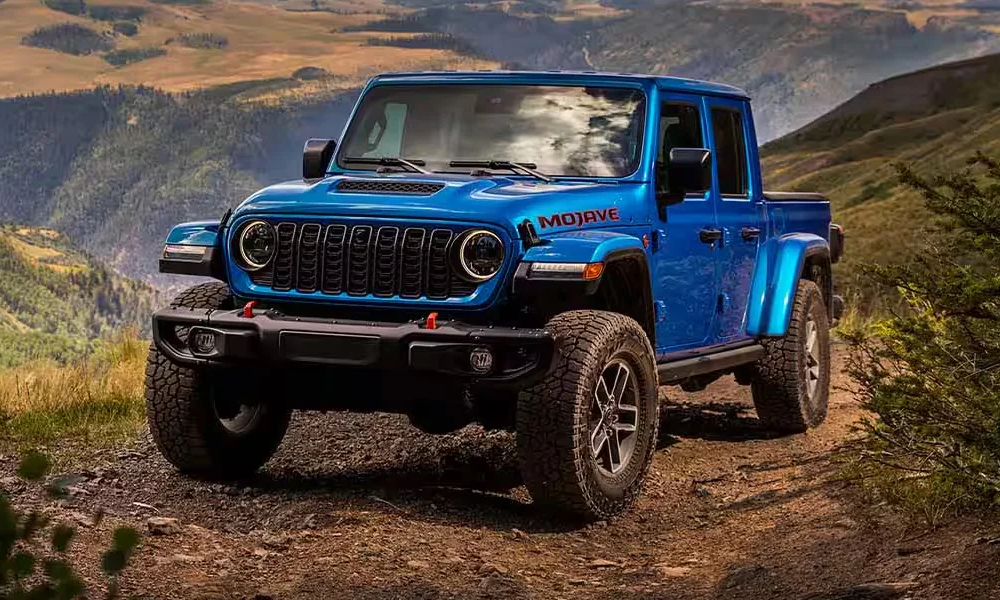 Welcome the 2025 Jeep Gladiator 4xe: Plug-In Hybrid Pickup - Bill ...