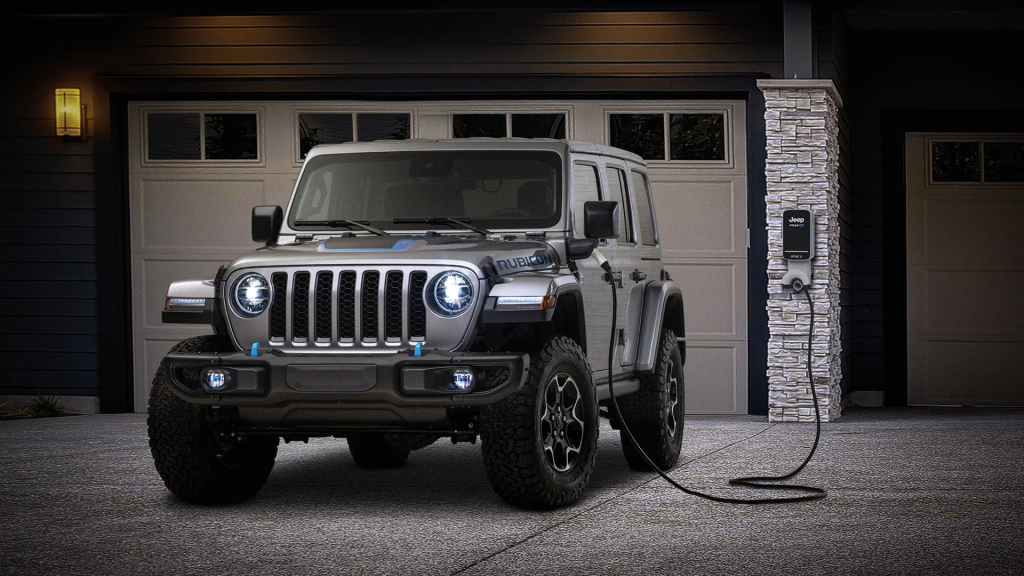 Comparing the 2025 Jeep Wrangler and the 2025 Jeep Wrangler 4xe - Bill ...